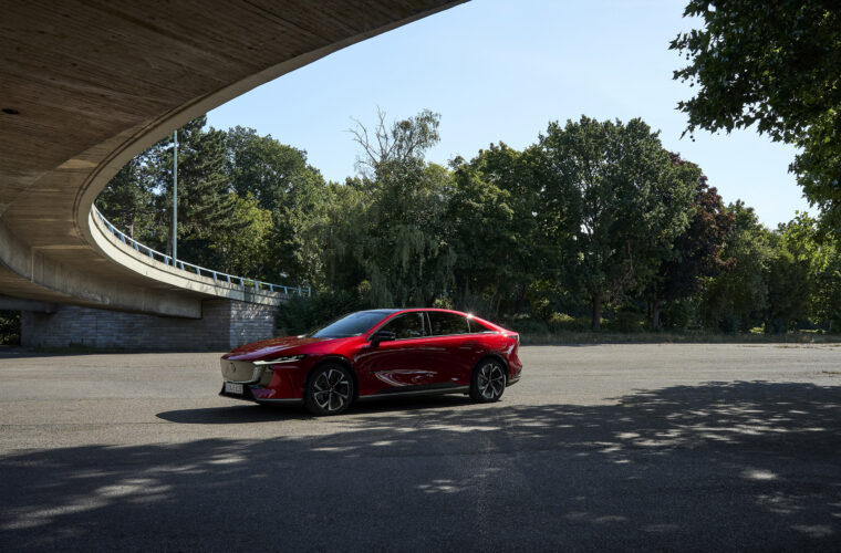 MAZDA INTRODUCEERT NIEUWE HYBRID MET 140 PK VOOR MAZDA3 EN CX-30 ...
